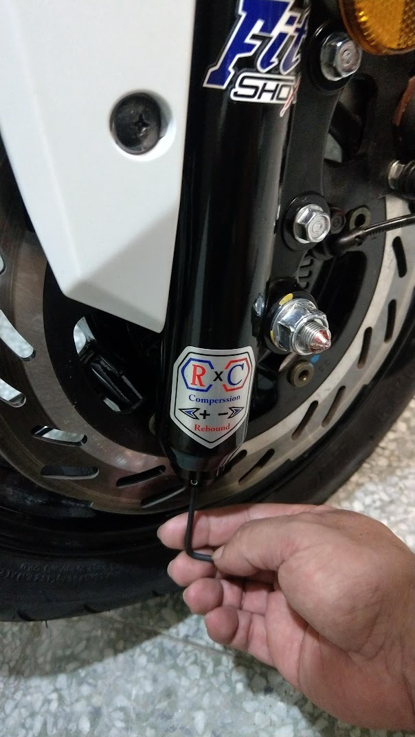 Fit Shox RXC前叉，二日心得 – 大丙的筆記 Dabinn's Note